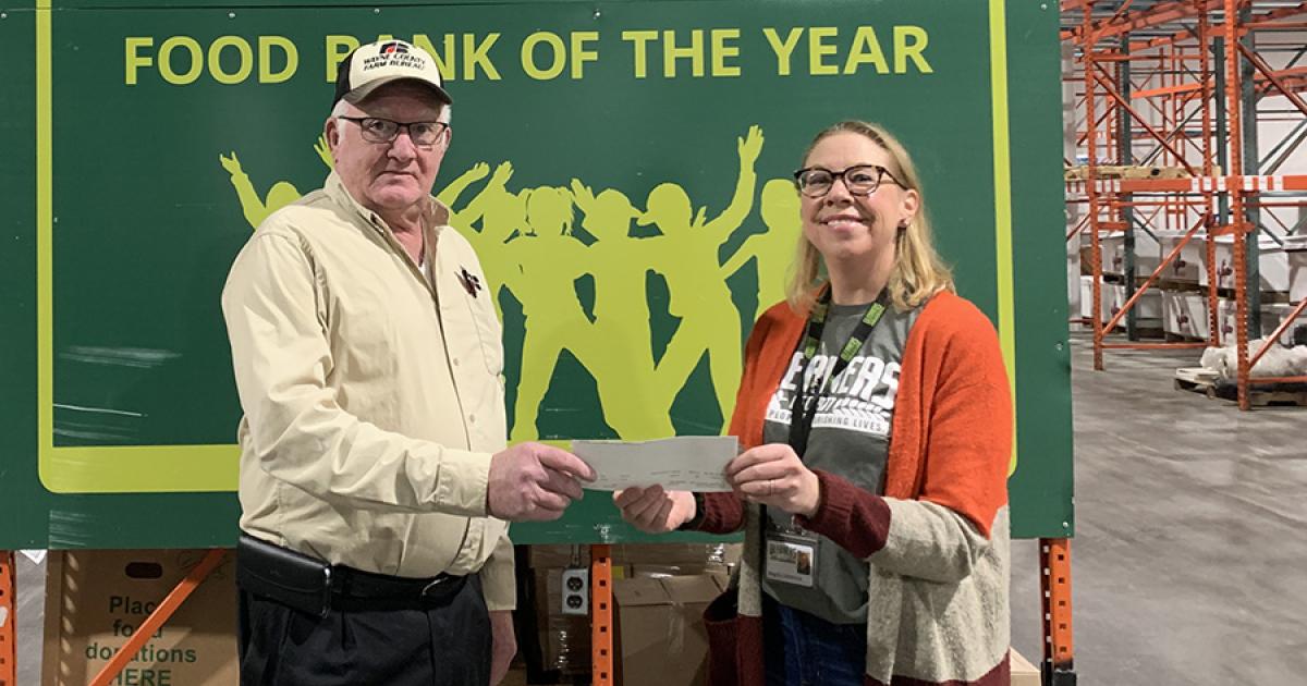 Dist. 3 donates state charity prize to Gleaners Food Bank | Michigan ...